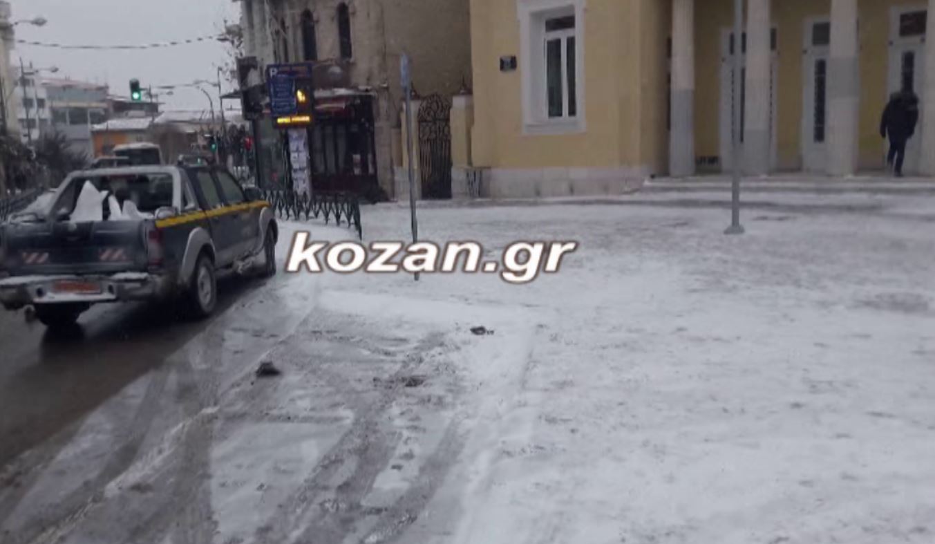 » kozan.gr: Ώρα 08:30 π.μ.: Ασθενής χιονόπτωση, με -11, στην Κοζάνη ...