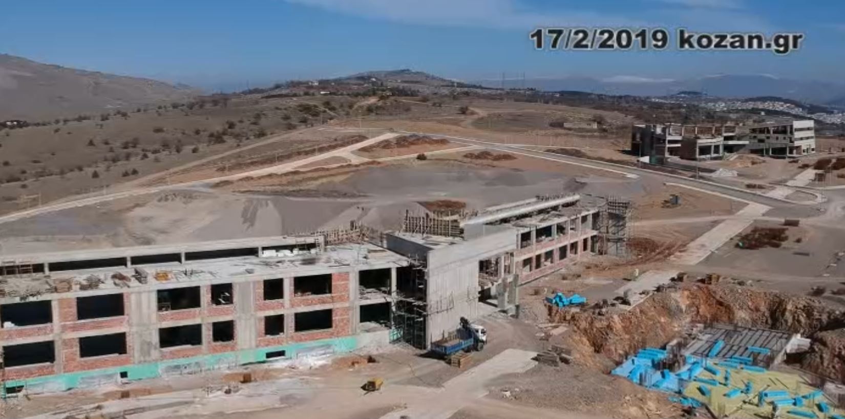 » kozan.gr: Κοζάνη: Xθεσινές (17/2) εικόνες από την ανεγειρόμενη ...