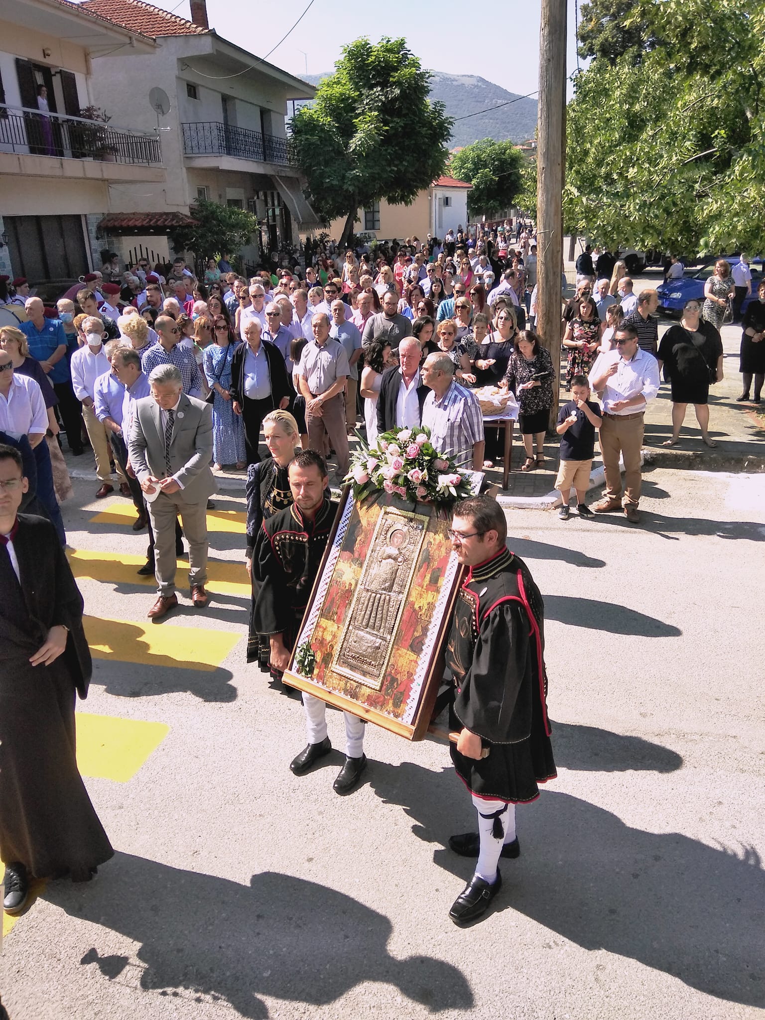 » Παρουσία πλήθους πιστών η περιφορά της εικόνας της Αγίας Παρασκευής ...