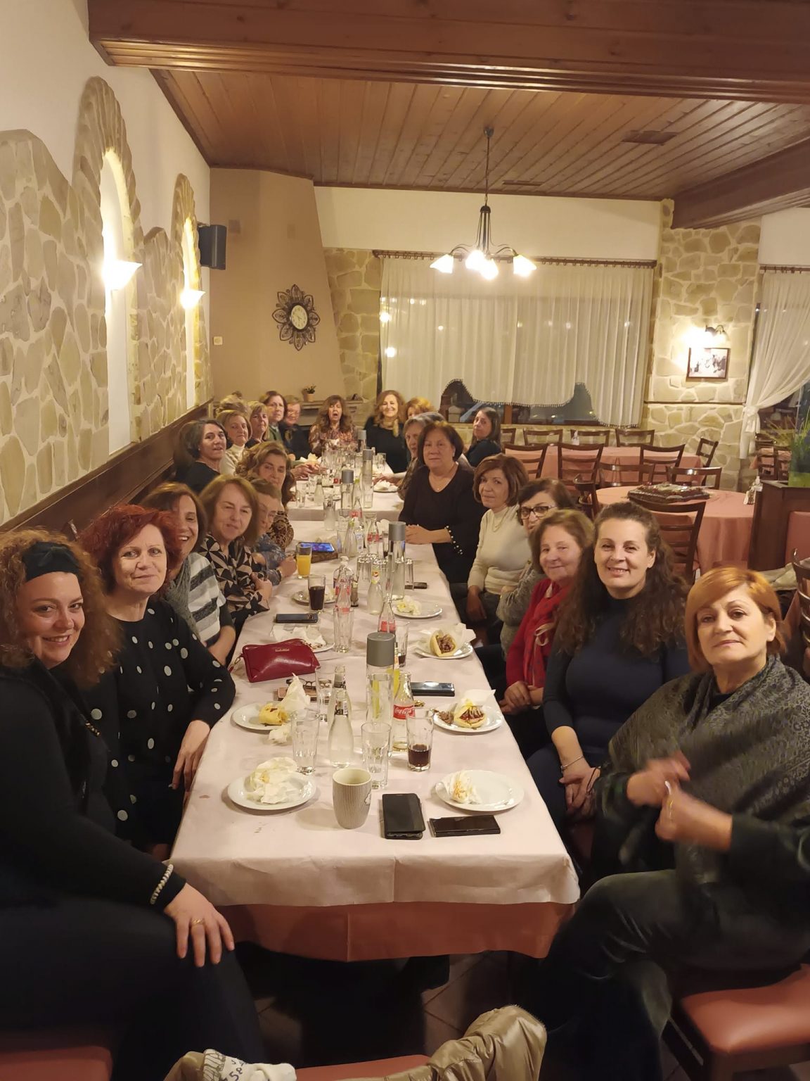 » kozan.gr: Ο σύλλογος Γυναικών Εμπορίου “ο Άγιος Μηνάς” έκοψε την πίτα ...