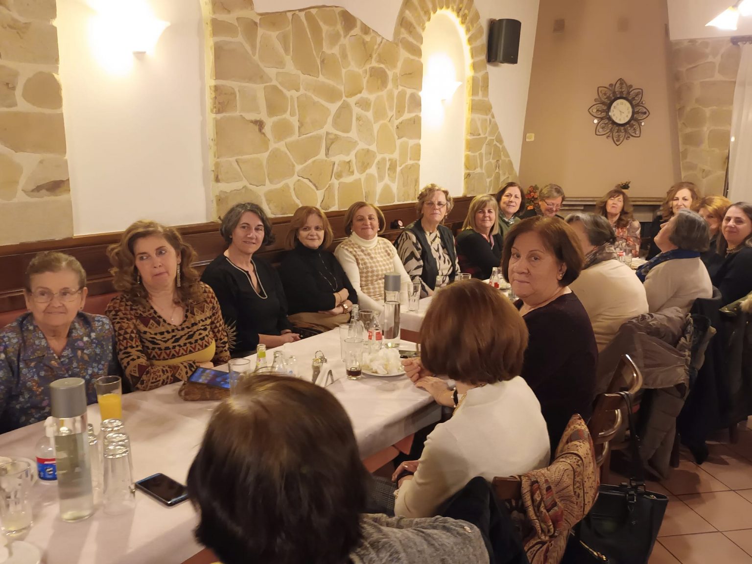 » kozan.gr: Ο σύλλογος Γυναικών Εμπορίου “ο Άγιος Μηνάς” έκοψε την πίτα ...