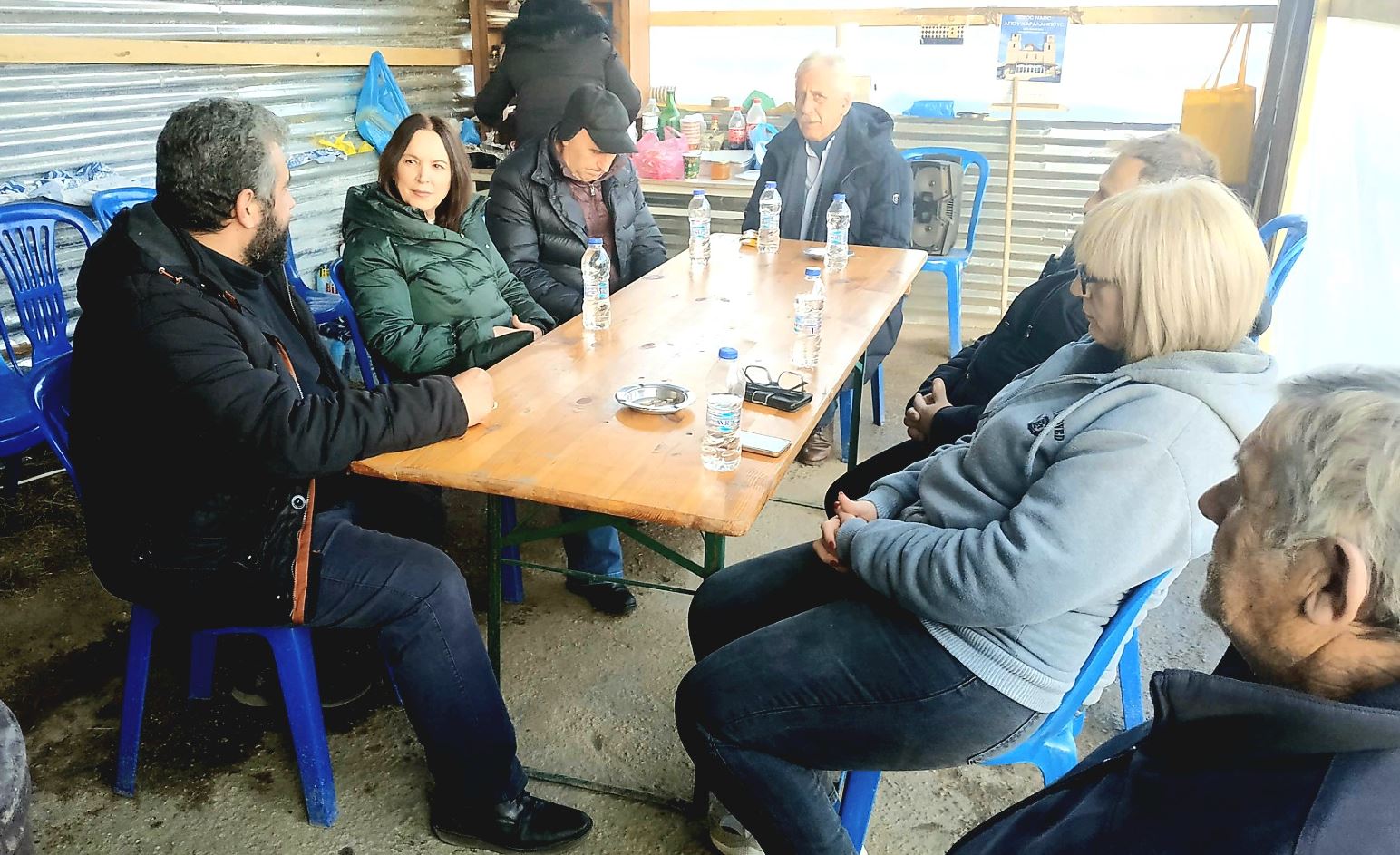 » Καλλιόπη Βέττα: «Επίσκεψη στο αγροτικό μπλόκο του Φιλώτα – Συζήτηση ...