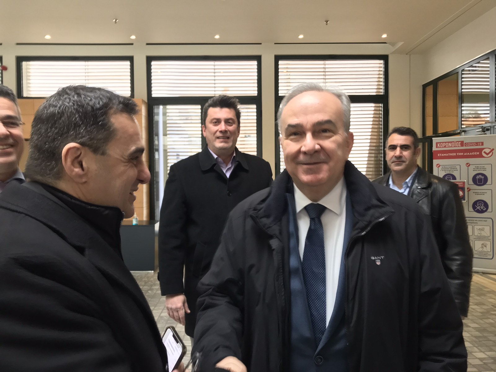 » kozan.gr: Ώρα 09:15 π.μ.: Ξεκίνησε η σύσκεψη στην Δημοτική Βιβλιοθήκη ...