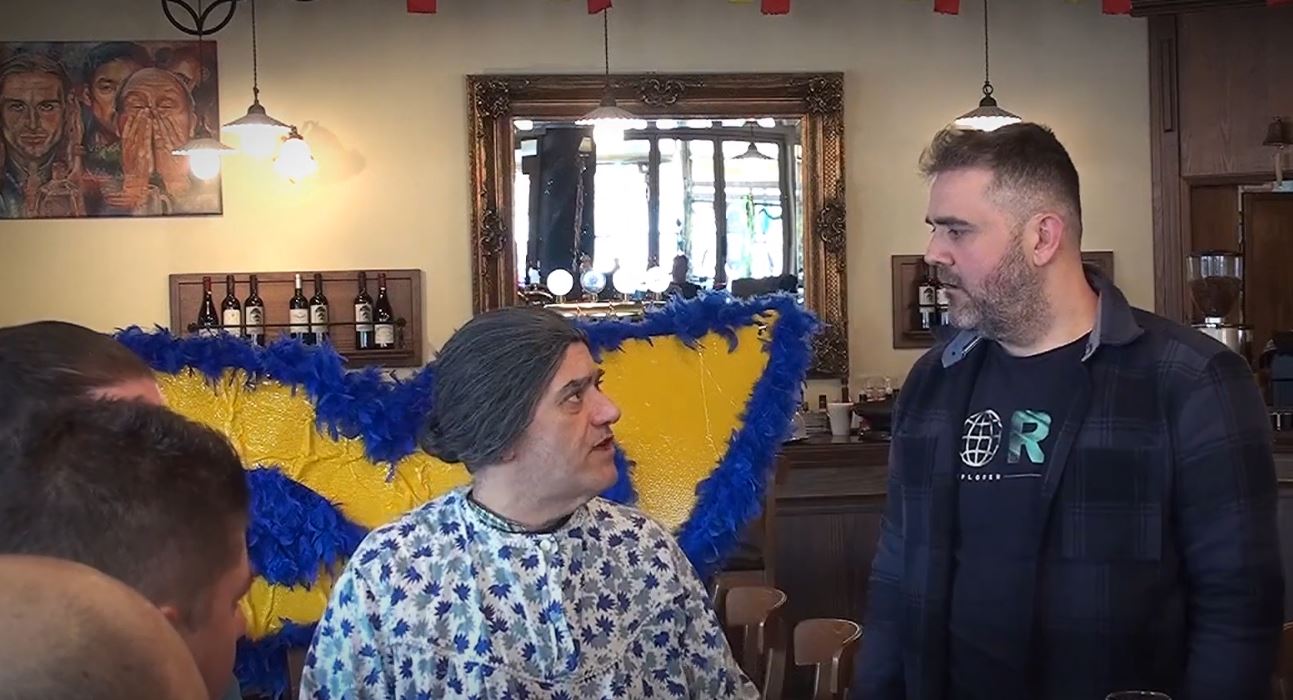 » Στο RESTO BAR στη Κοζάνη, γίνεται της Βαβυλωνίας (Βίντεο)
