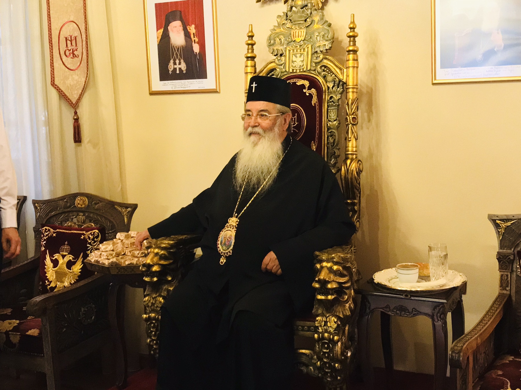 » kozan.gr: Tις ευχές κλήρου και λαού δέχτηκε, στο Επισκοπείο, ο ...