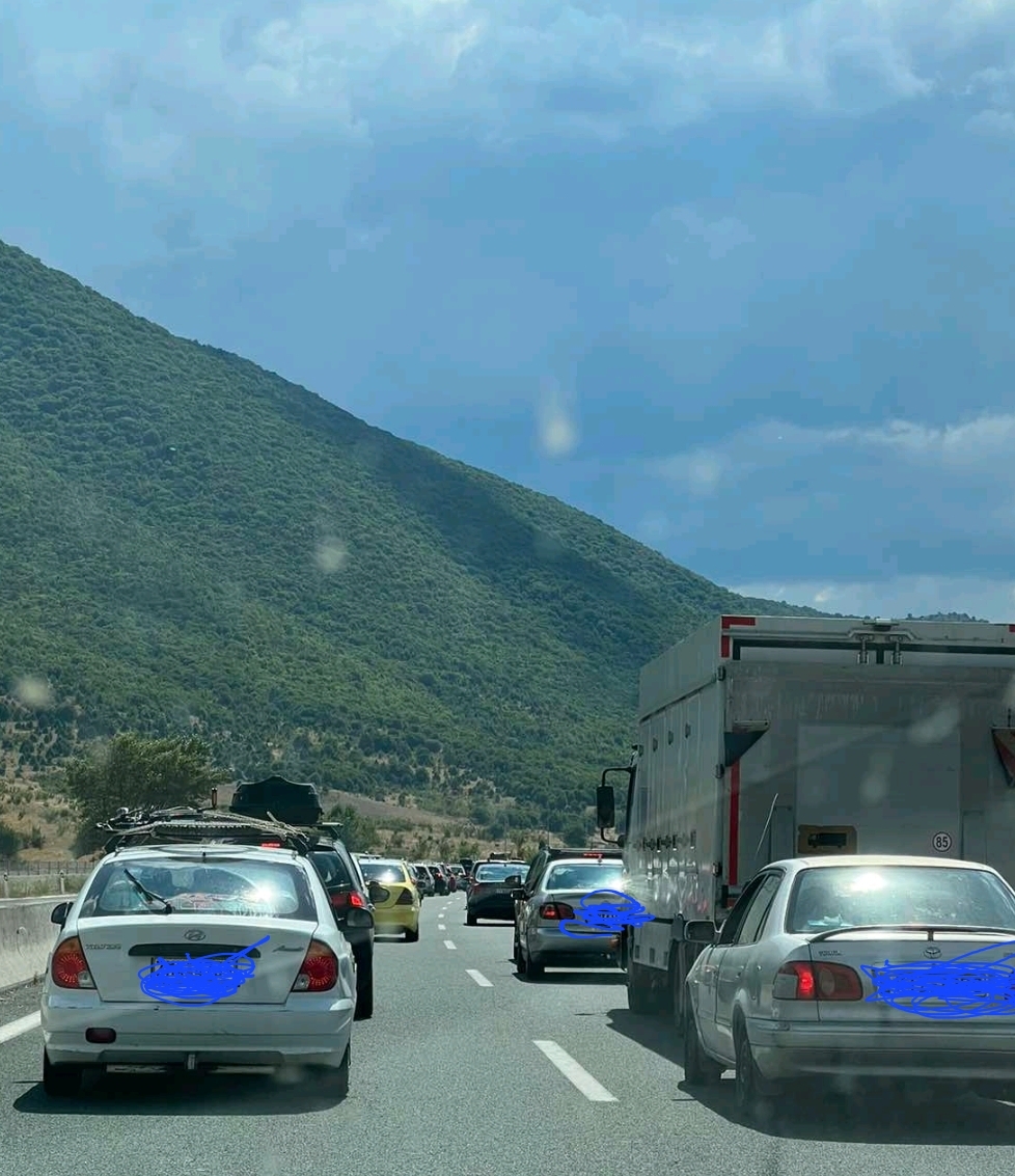 » Κοzan.gr: Ώρα 15:50: Παράπονο αναγνώστη για την αναμονή στα διόδια Σιάτιστας