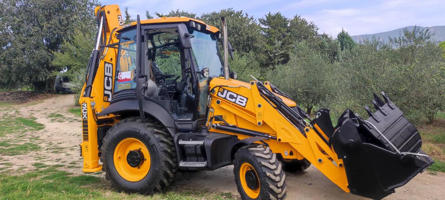 » Παραδόθηκε στο Δήμο Βελβεντού ο νέος φορτο-εκσκαφέας τύπου JCB