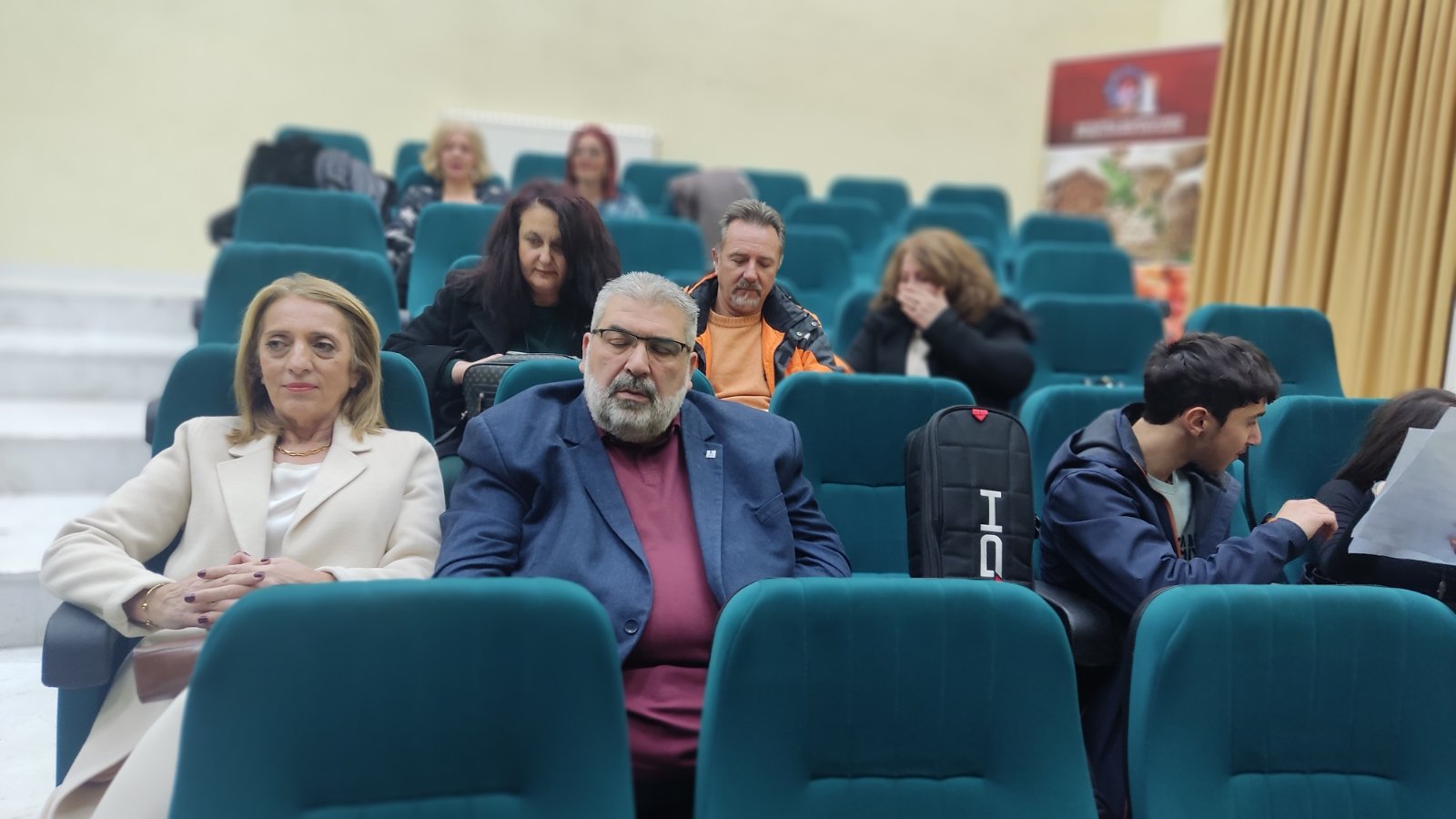 » kozan.gr: Πραγματοποιήθηκε το βράδυ της Τετάρτης 29/11, στην Αίθουσα ...