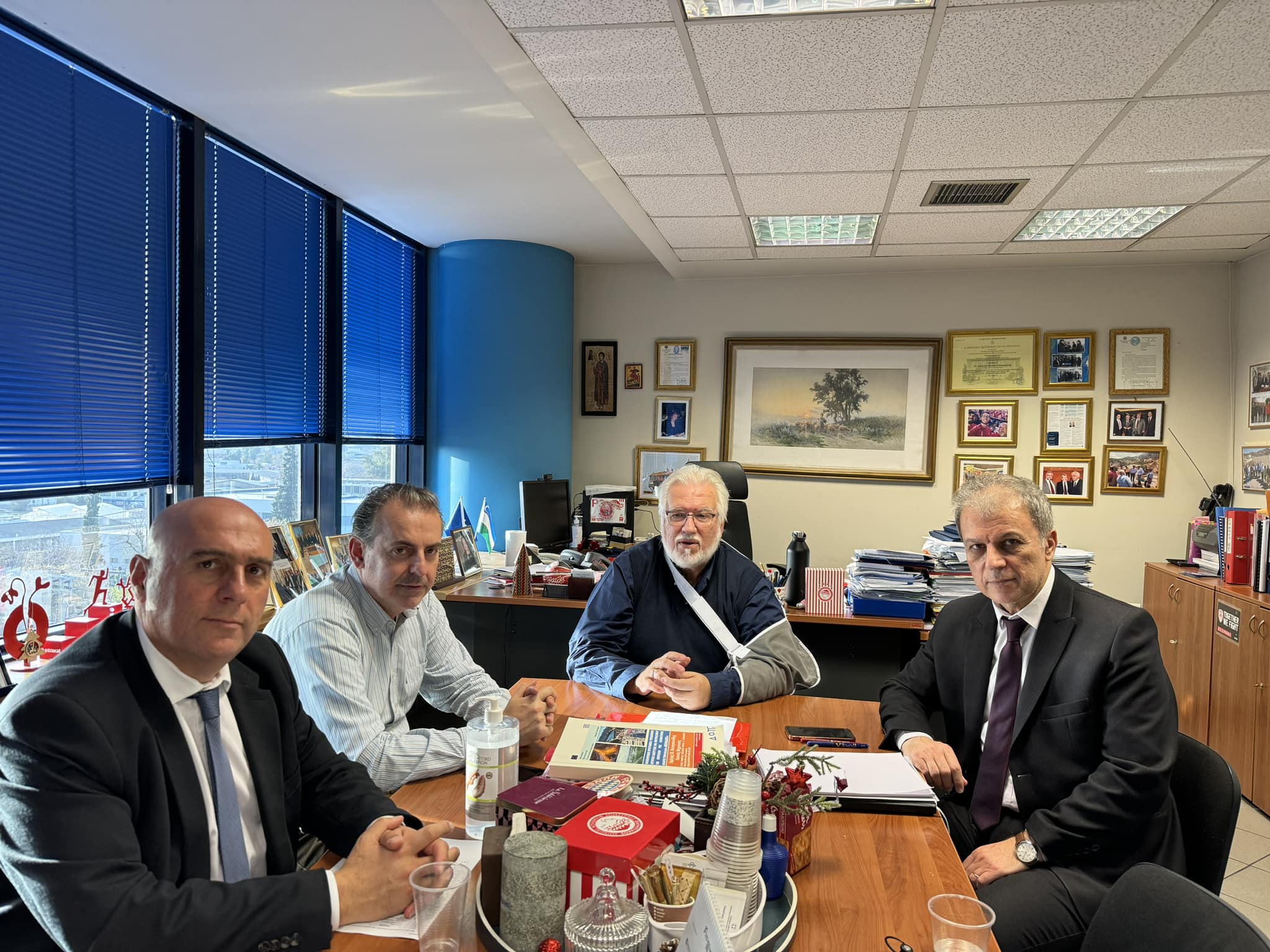 » kozan.gr: Μαζί με τον Πρόεδρο του Περιφερειακού Ταμείου Ανάπτυξης Δ ...