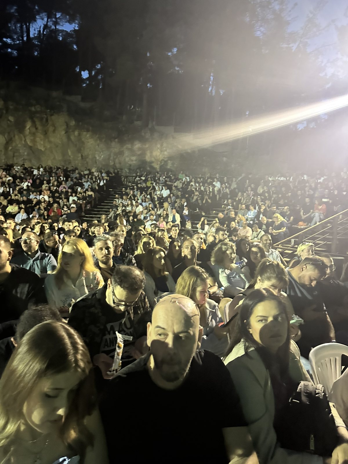 » kozan.gr: Βούλιαξε από κόσμο, το βράδυ της Παρασκευής 20/6, το Υπαίθριο Θέατρο Κοζάνης στην ...