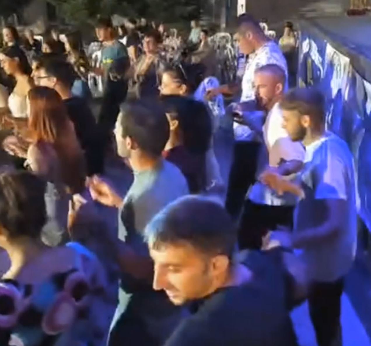 » kozan..gr: Εορδαία: Χορός, χορός και πάλι χορός από νεολαία, το βράδυ του Σαββάτου 19/7 στο ...