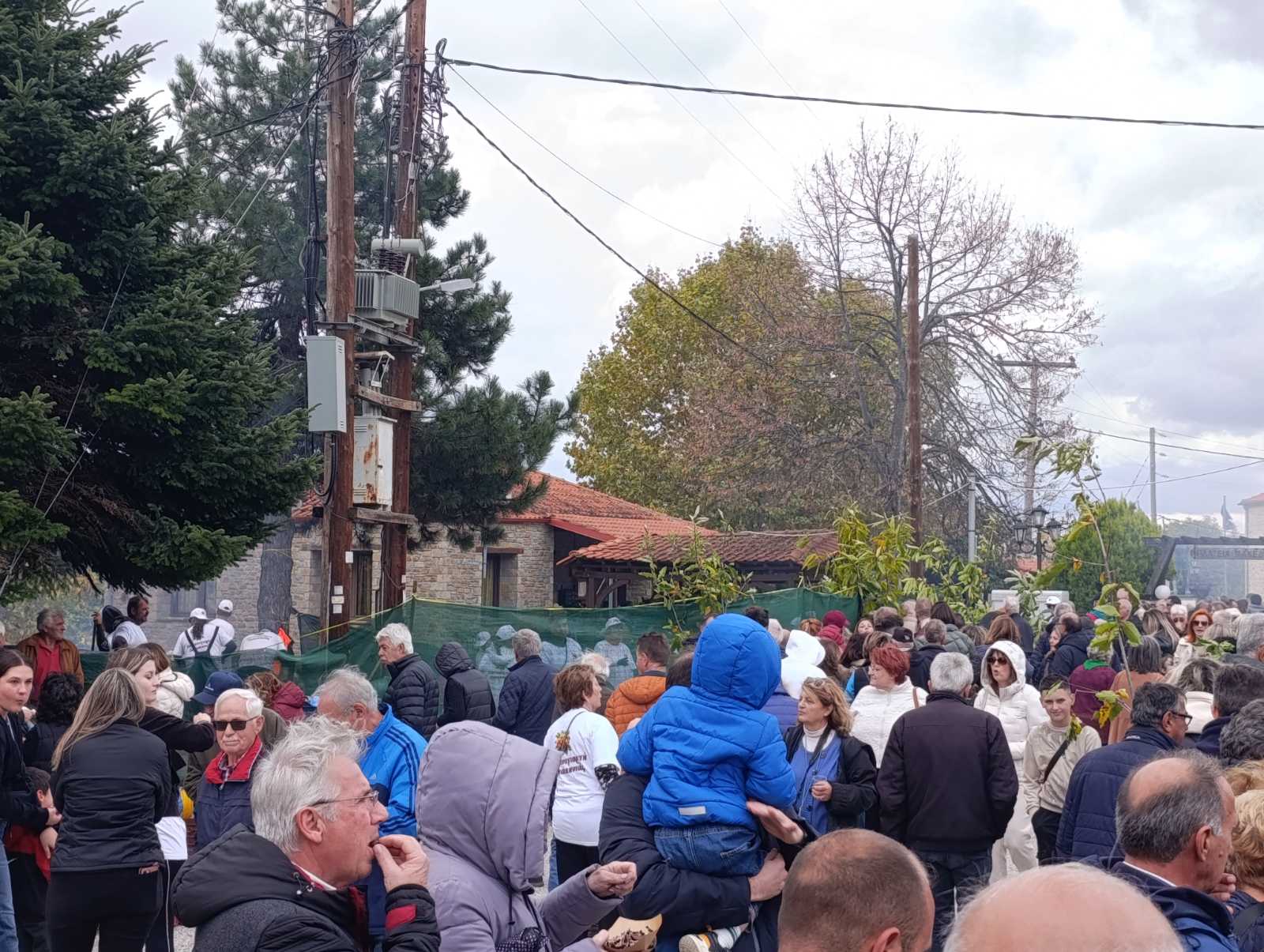 » kozan.gr: Με μεγάλη επιτυχία πραγματοποιήθηκε το μεσημέρι της Κυριακής 26 Οκτωβρίου η φετινή ...