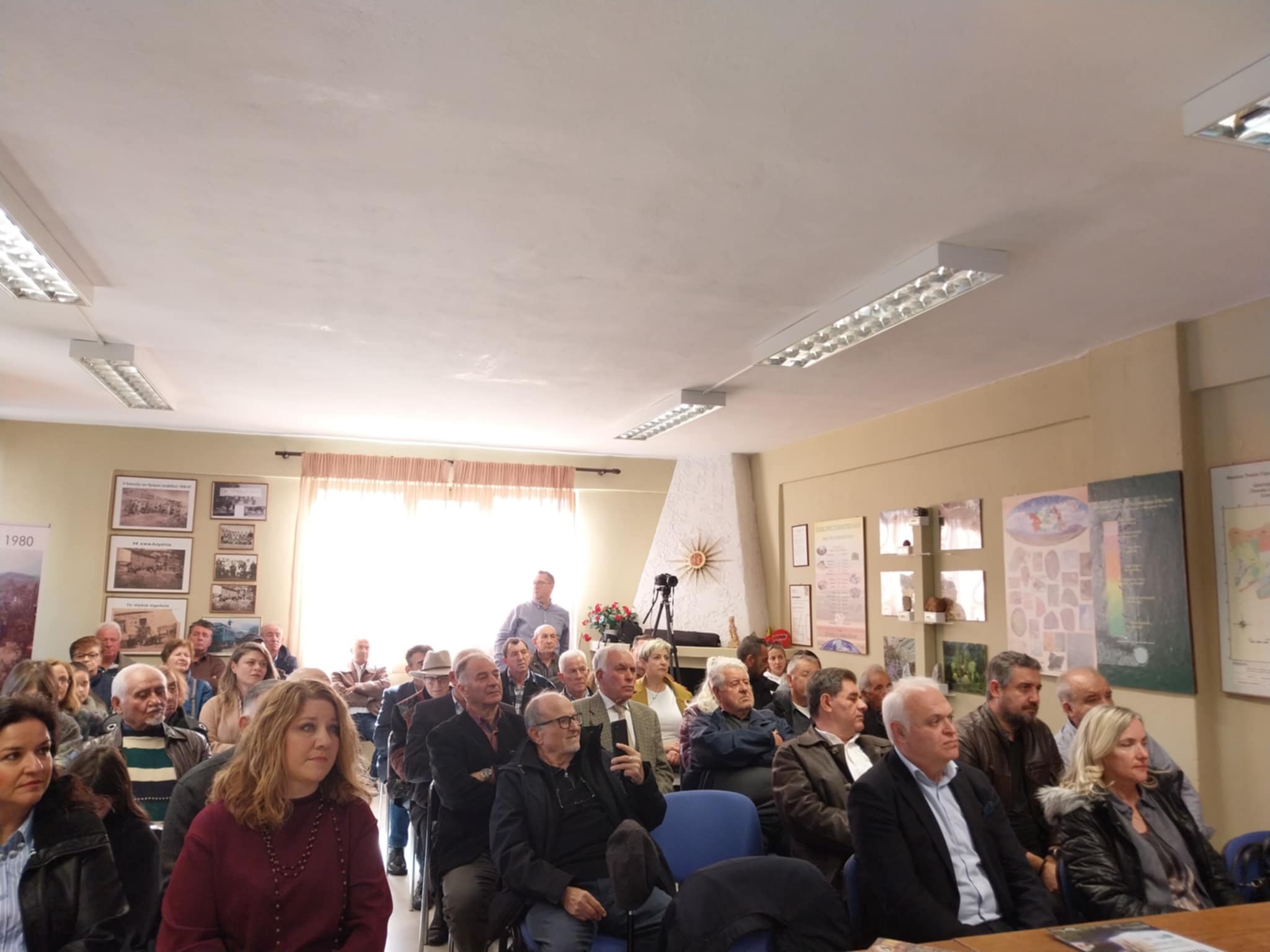 » kozan.gr: Xρώμιο Κοζάνης: Τα φλογερά μάτια της Άννας: Μια εκδήλωση βαθιάς συγκίνησης που ...