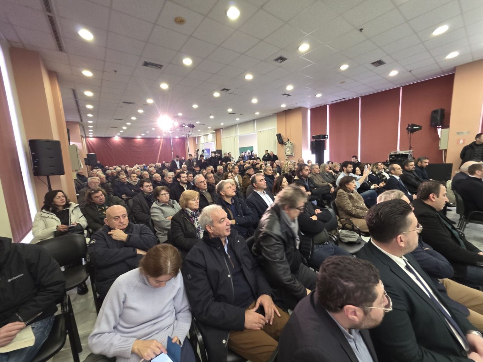 » kozan.gr: Ξεκίνησε η Περιφερειακή Συνδιάσκεψη Δυτικής Μακεδονίας του ΠΑΣΟΚ-Κινήματος Αλλαγής ...