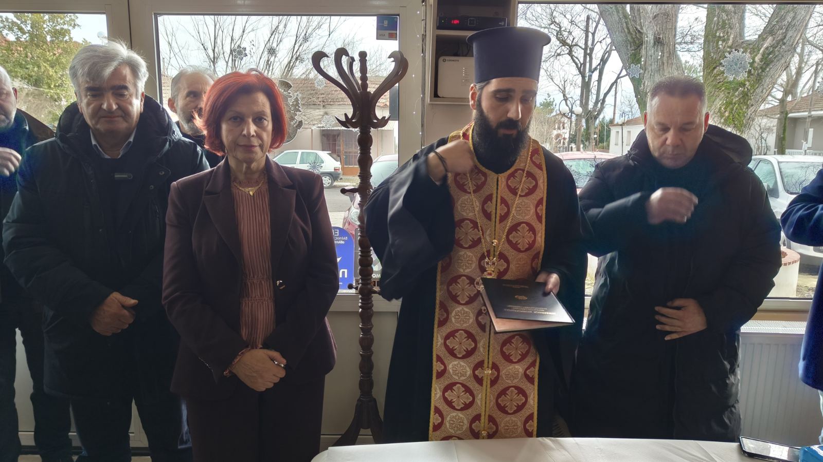 » kozan.gr: Πραγματοποιήθηκε το πρωί της Κυριακής 11 Ιανουαρίου η κοπή πίτας της Τ.Κ. Γαλάτειας ...