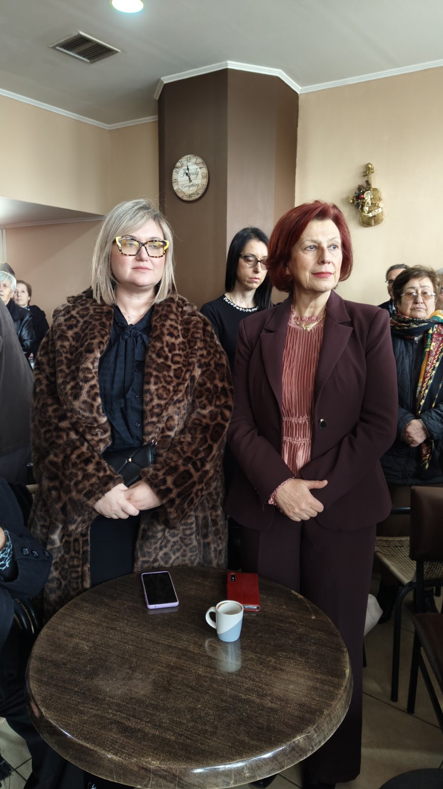 » kozan.gr: Πραγματοποιήθηκε το πρωί της Κυριακής 11 Ιανουαρίου η κοπή πίτας της Τ.Κ. Γαλάτειας ...